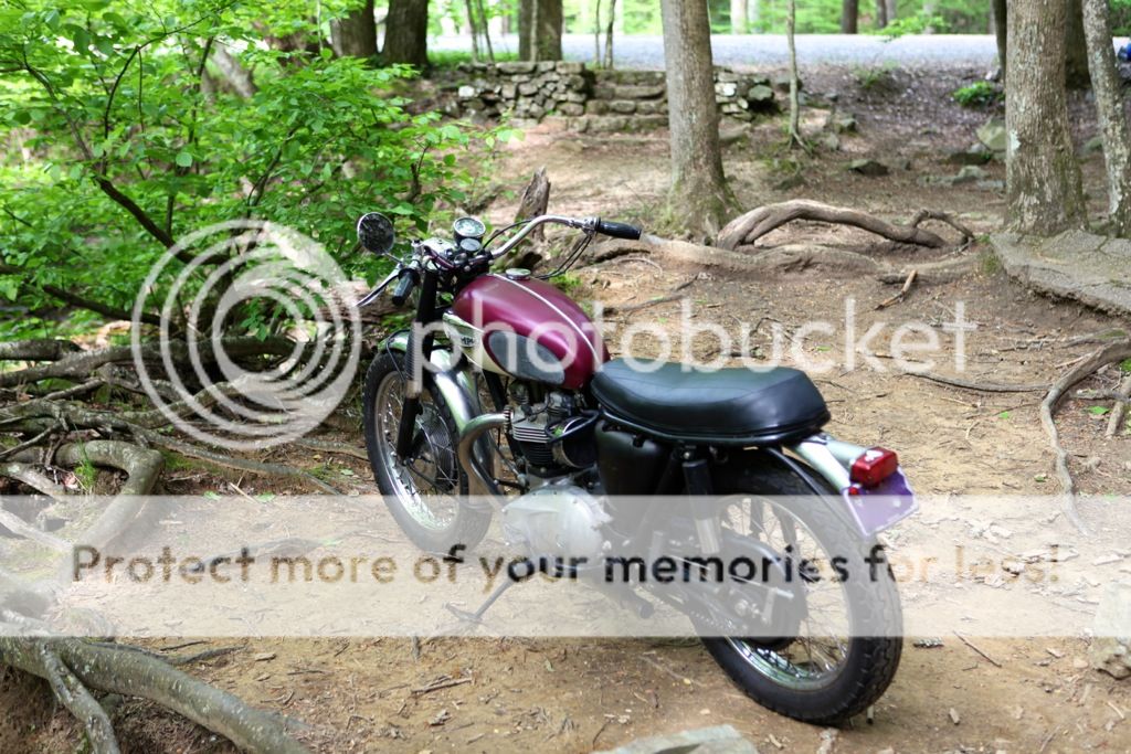 POST A PIC OF YOUR TRIUMPH (restoration project) - Britbike forum